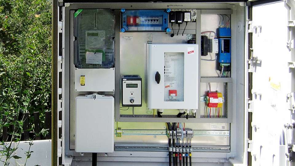 VCSD limits external overvoltages