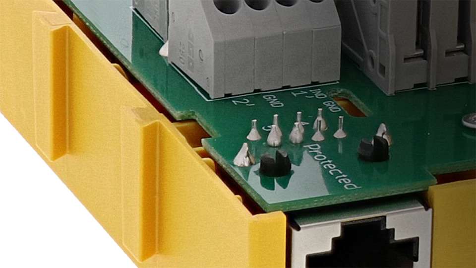 Compact arrester for DSL and VDSL