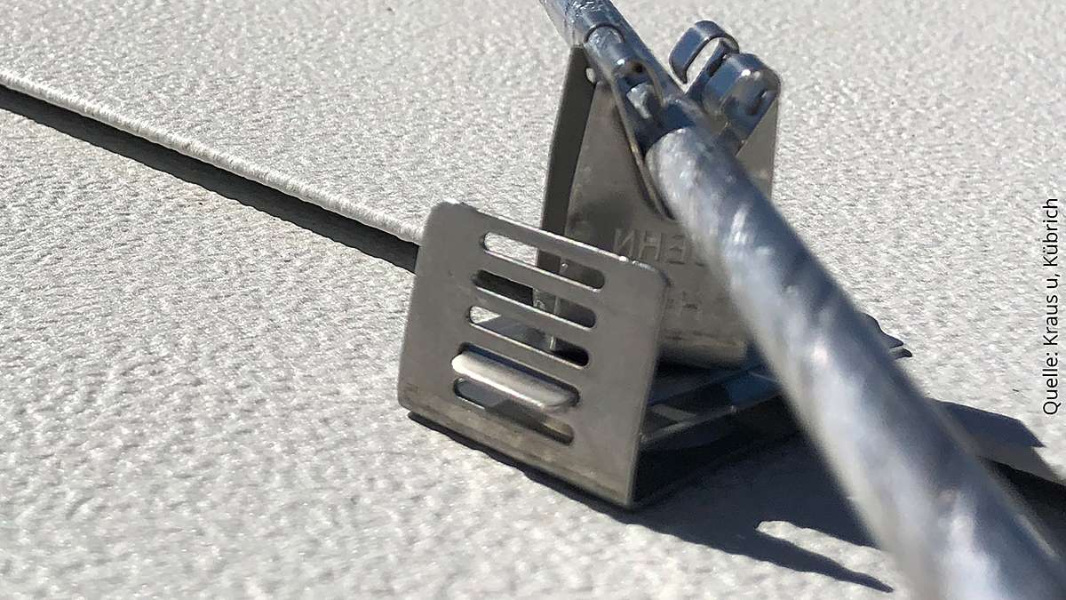 DEHNgrip roof conductor holder for metal roofs